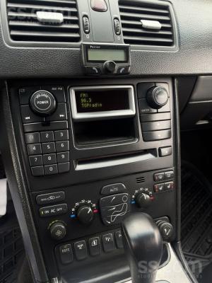Pelēks Volvo XC90 2005 Rīga, ar dzinēja tilpumu 2.40 L un nobraukumu 410 tūkst. km par 3200 €, foto 23 vietnē AUTOMOTO.COM.LV