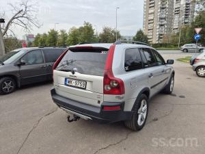 Pelēks Volvo XC90 2005 Rīga, ar dzinēja tilpumu 2.40 L un nobraukumu 374 tūkst. km par 4290 €, foto 7 vietnē AUTOMOTO.COM.LV