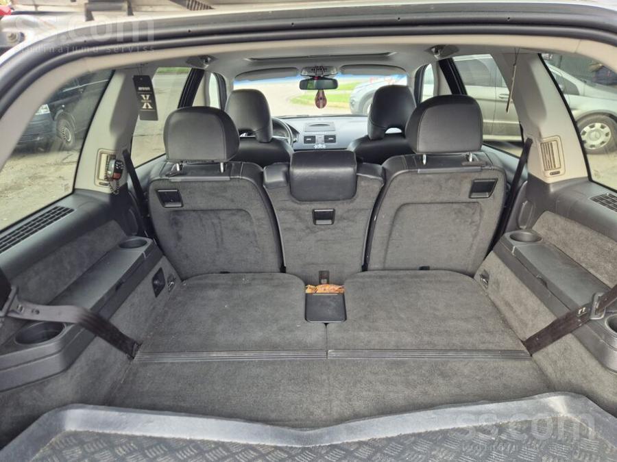 Pelēks Volvo XC90 2005 Rīga, ar dzinēja tilpumu 2.40 L un nobraukumu 374 tūkst. km par 4290 €, foto 13 vietnē AUTOMOTO.COM.LV