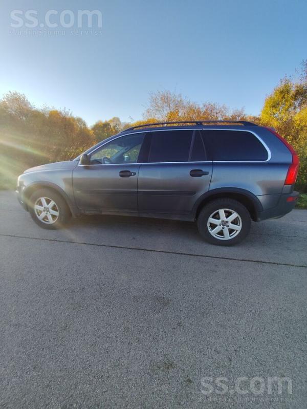 Volvo XC90 2005 Rēzekne vietnē Pelēks Volvo XC90 2005 Rēzekne, ar dzinēja tilpumu 2.40 L un nobraukumu 370 tūkst. km par 3550 €, foto 3 vietnē AUTOMOTO.COM.LV