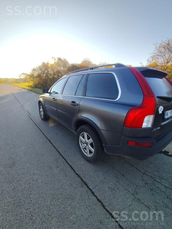 Volvo XC90 2005 Rēzekne vietnē Pelēks Volvo XC90 2005 Rēzekne, ar dzinēja tilpumu 2.40 L un nobraukumu 370 tūkst. km par 3550 €, foto 4 vietnē AUTOMOTO.COM.LV
