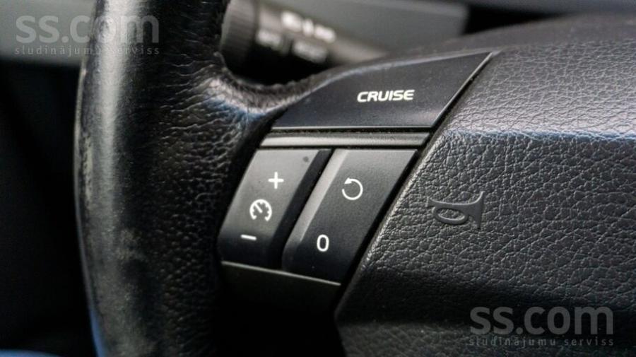 Pelēks Volvo XC90 2005 Rīga, ar dzinēja tilpumu 2.40 L un nobraukumu 374 tūkst. km par 4290 €, foto 19 vietnē AUTOMOTO.COM.LV