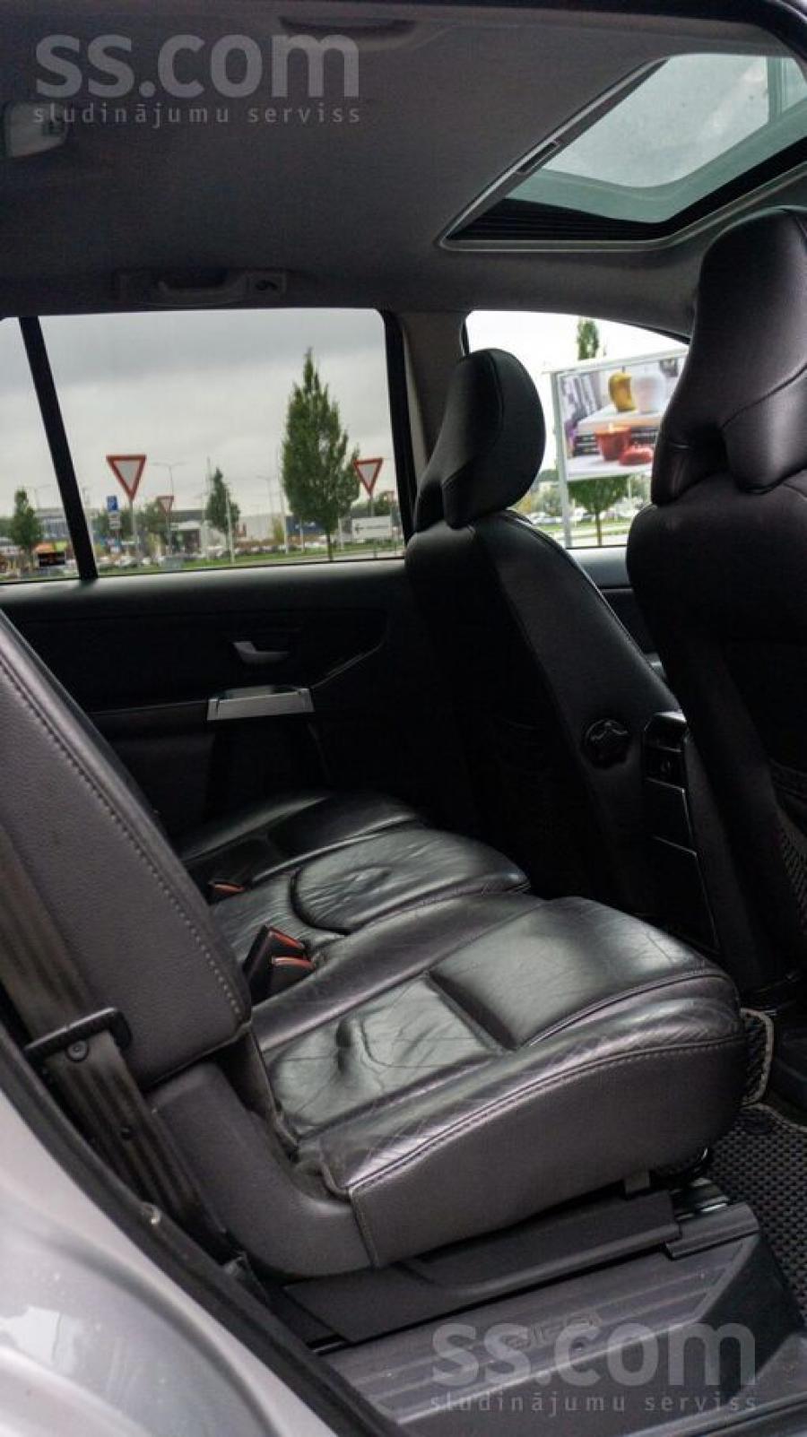 Pelēks Volvo XC90 2005 Rīga, ar dzinēja tilpumu 2.40 L un nobraukumu 374 tūkst. km par 4290 €, foto 26 vietnē AUTOMOTO.COM.LV