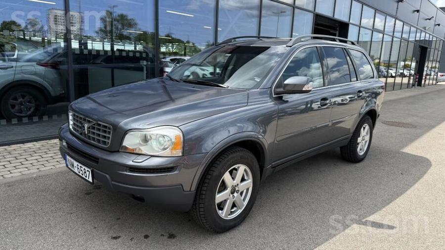 Pelēks Volvo XC90 2006 Rīga, ar dzinēja tilpumu 2.40 L un nobraukumu 270 tūkst. km par 5159 €, foto 1 vietnē AUTOMOTO.COM.LV