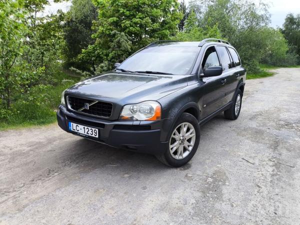 Pelēks Volvo XC90 2006 Rīga, ar dzinēja tilpumu 2.40 L un nobraukumu 317 tūkst. km par 3900 €, foto 1 vietnē AUTOMOTO.COM.LV