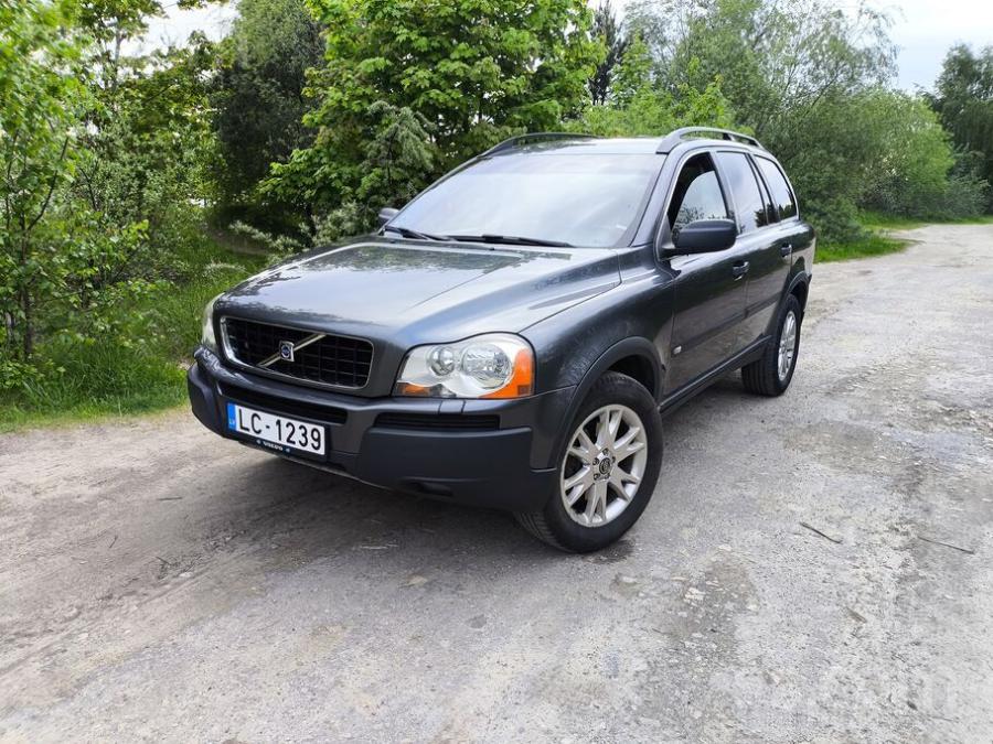 Pelēks Volvo XC90 2006 Rīga, ar dzinēja tilpumu 2.40 L un nobraukumu 317 tūkst. km par 3900 €, foto 1 vietnē AUTOMOTO.COM.LV
