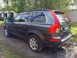 Pelēks Volvo XC90 2006 Cēsis, ar dzinēja tilpumu 2.40 L un nobraukumu 359 tūkst. km par 4250 €, foto 2 vietnē AUTOMOTO.COM.LV