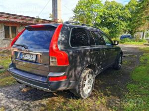 Pelēks Volvo XC90 2006 Cēsis, ar dzinēja tilpumu 2.40 L un nobraukumu 359 tūkst. km par 4250 €, foto 3 vietnē AUTOMOTO.COM.LV