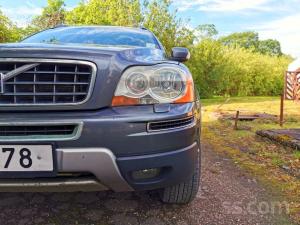 Pelēks Volvo XC90 2006 Cēsis, ar dzinēja tilpumu 2.40 L un nobraukumu 359 tūkst. km par 4250 €, foto 5 vietnē AUTOMOTO.COM.LV