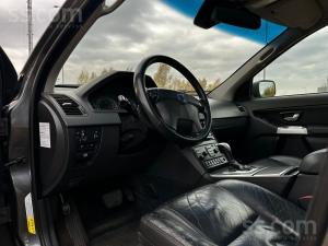 Grey Volvo XC90 2006 in Jelgava, with an engine capacity of 2.40 L and mileage of 0 thousand km for 5200 €, photo 8 on AUTOMOTO.COM.LV
