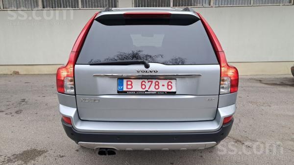 Grey Volvo XC90 2006 in Ogre, with an engine capacity of 2.40 L and mileage of 301 thousand km for 6250 €, photo 7 on AUTOMOTO.COM.LV