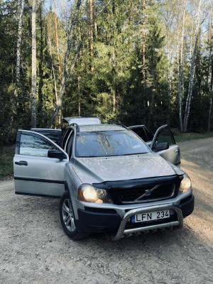 Grey Volvo XC90 2006 in Salcininkai, with an engine capacity of 2.40 L and mileage of 457 thousand km for 4100 €, photo  on AUTOMOTO.COM.LV