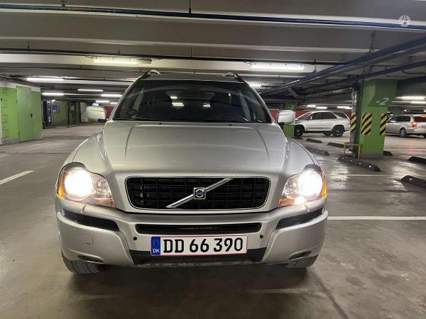 Pelēks Volvo XC90 2006 Viļņa, ar dzinēja tilpumu 2.40 L un nobraukumu 370 tūkst. km par 4699 €, foto 3 vietnē AUTOMOTO.COM.LV