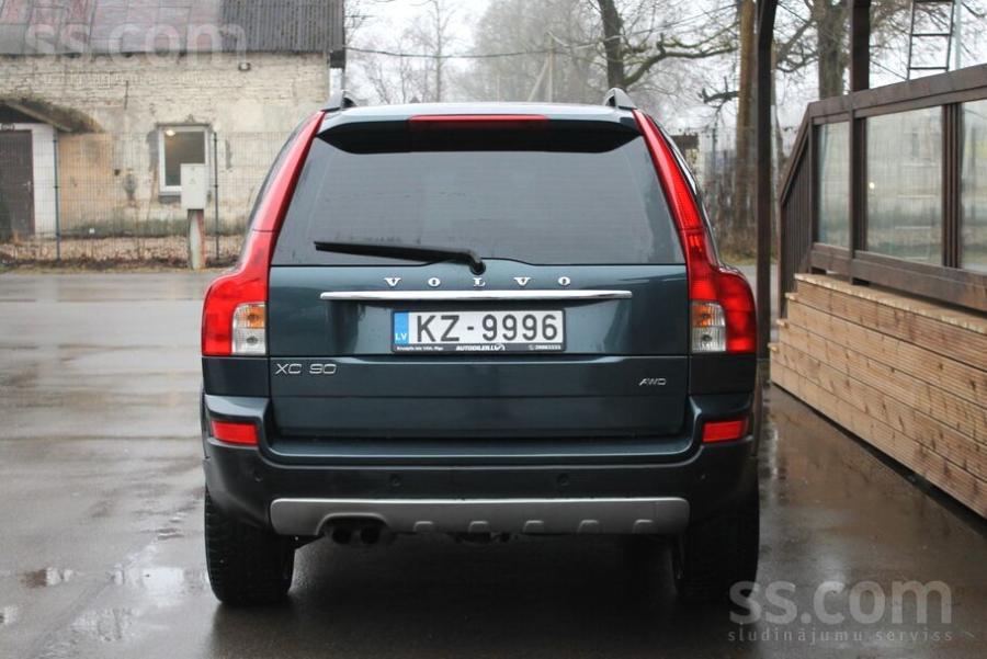 Grey Volvo XC90 2006 in Riga, with an engine capacity of 2.40 L and mileage of 0 thousand km for 5450 €, photo 5 on AUTOMOTO.COM.LV