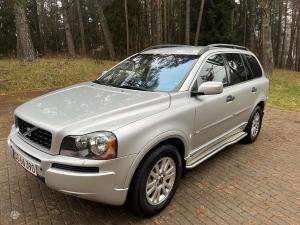 Pelēks Volvo XC90 2006 Viļņa, ar dzinēja tilpumu 2.40 L un nobraukumu 339 tūkst. km par 4799 €, foto  vietnē AUTOMOTO.COM.LV