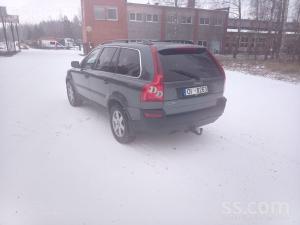Grey Volvo XC90 2006 in Riga, with an engine capacity of 2.40 L and mileage of 0 thousand km for 3450 €, photo 6 on AUTOMOTO.COM.LV