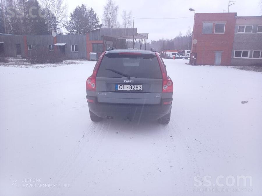 Grey Volvo XC90 2006 in Riga, with an engine capacity of 2.40 L and mileage of 0 thousand km for 3450 €, photo 7 on AUTOMOTO.COM.LV