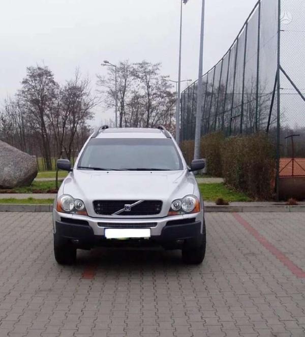 Pelēks Volvo XC90 2006 Viļņa, ar dzinēja tilpumu 2.40 L un nobraukumu 300 tūkst. km par 2900 €, foto 3 vietnē AUTOMOTO.COM.LV