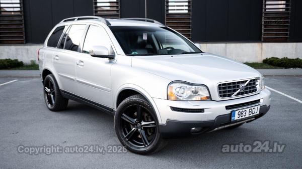 Grey Volvo XC90 2006 in Tallinn, with an engine capacity of 2.40 L and mileage of 298 thousand km for 4990 €, photo 1 on AUTOMOTO.COM.LV