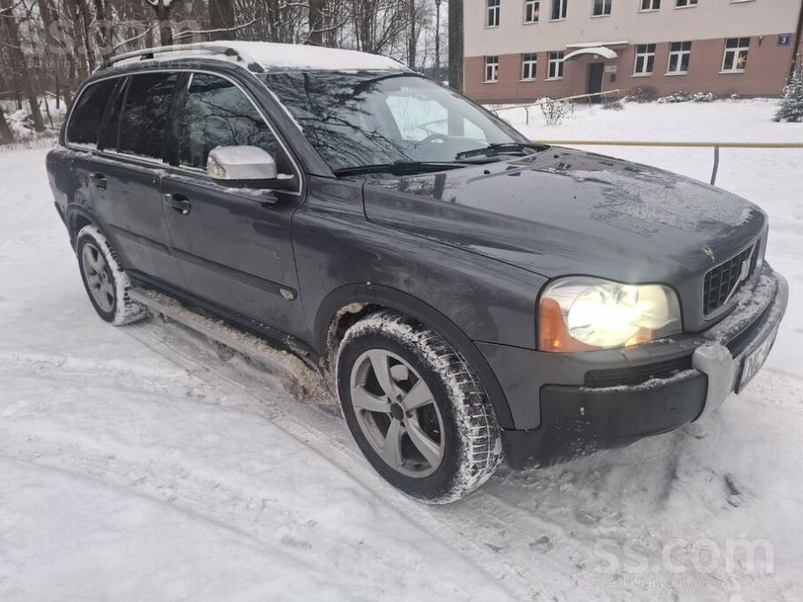 Pelēks Volvo XC90 2006 Rīga, ar dzinēja tilpumu 2.40 L un nobraukumu 360 tūkst. km par 6400 €, foto 2 vietnē AUTOMOTO.COM.LV