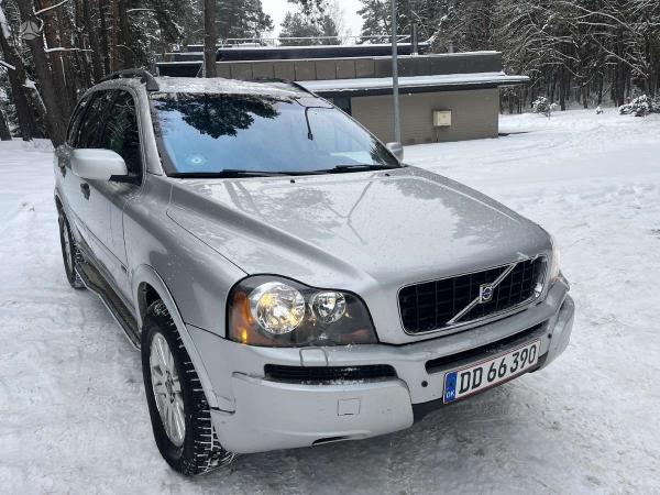 Pelēks Volvo XC90 2006 Viļņa, ar dzinēja tilpumu 2.40 L un nobraukumu 400 tūkst. km par 3999 €, foto 2 vietnē AUTOMOTO.COM.LV