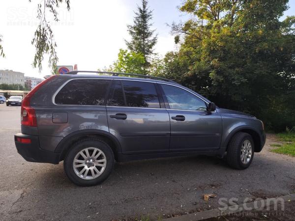 Pelēks Volvo XC90 2006 Dobele, ar dzinēja tilpumu 2.40 L un nobraukumu 289 tūkst. km par 4990 €, foto 2 vietnē AUTOMOTO.COM.LV