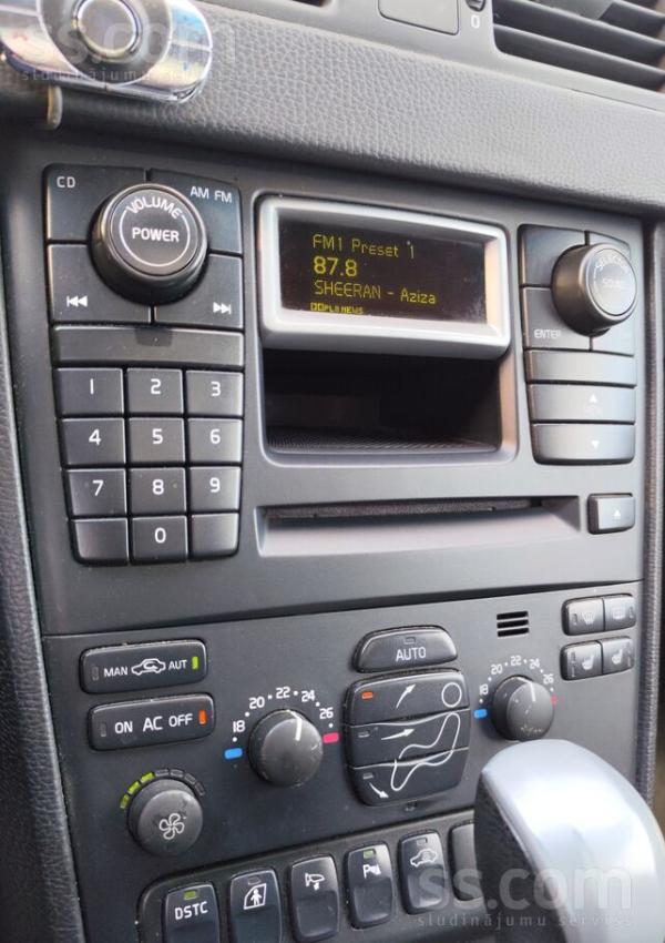 Pelēks Volvo XC90 2006 Dobele, ar dzinēja tilpumu 2.40 L un nobraukumu 289 tūkst. km par 4990 €, foto 10 vietnē AUTOMOTO.COM.LV