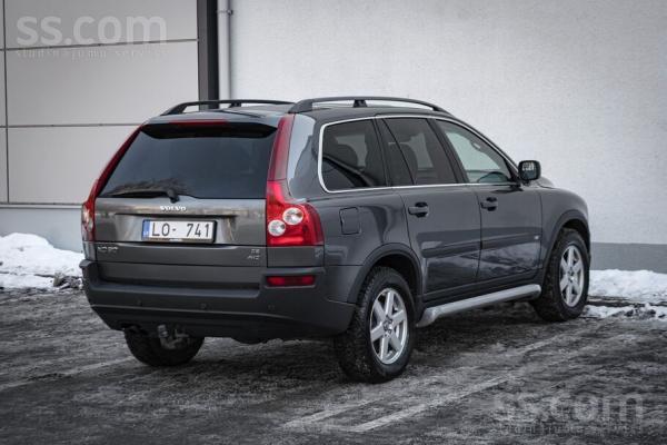 Grey Volvo XC90 2006 in Riga, with an engine capacity of 2.40 L and mileage of 0 thousand km for 3990 €, photo 4 on AUTOMOTO.COM.LV