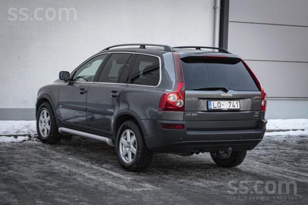 Grey Volvo XC90 2006 in Riga, with an engine capacity of 2.40 L and mileage of 0 thousand km for 3990 €, photo 6 on AUTOMOTO.COM.LV