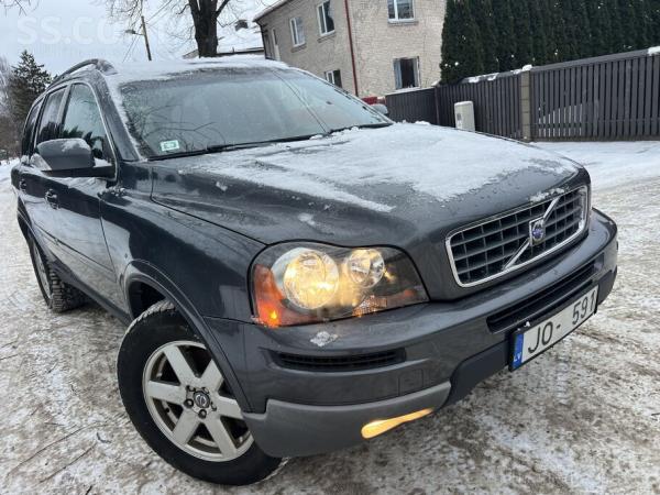 Grey Volvo XC90 2006 in Riga, with an engine capacity of 2.40 L and mileage of 366 thousand km for 3890 €, photo 2 on AUTOMOTO.COM.LV