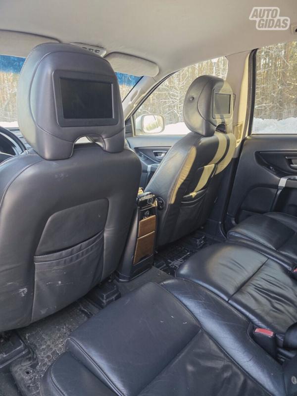 Pelēks Volvo XC90 2006 Vievis, ar dzinēja tilpumu 2.40 L un nobraukumu 291 tūkst. km par 6000 €, foto 10 vietnē AUTOMOTO.COM.LV