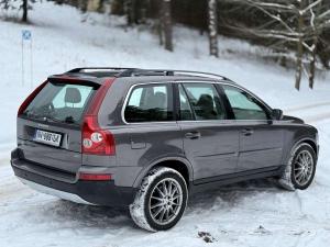 Pelēks Volvo XC90 2006 Viļņa, ar dzinēja tilpumu 2.40 L un nobraukumu 297 tūkst. km par 3000 €, foto 3 vietnē AUTOMOTO.COM.LV