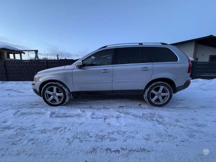 Pelēks Volvo XC90 2006 Viļņa, ar dzinēja tilpumu 2.40 L un nobraukumu 316 tūkst. km par 7450 €, foto 7 vietnē AUTOMOTO.COM.LV