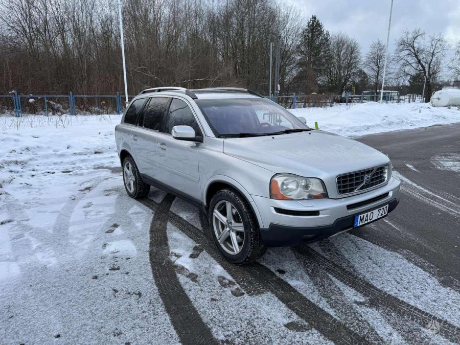 Pelēks Volvo XC90 2006 Viļņa, ar dzinēja tilpumu 2.40 L un nobraukumu 316 tūkst. km par 7450 €, foto 11 vietnē AUTOMOTO.COM.LV
