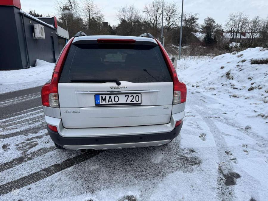 Pelēks Volvo XC90 2006 Viļņa, ar dzinēja tilpumu 2.40 L un nobraukumu 316 tūkst. km par 7450 €, foto 15 vietnē AUTOMOTO.COM.LV