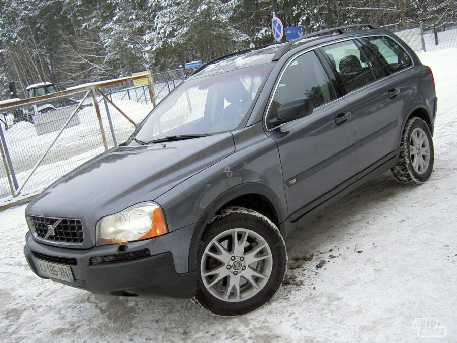 Grey Volvo XC90 2006 in Vilnius, with an engine capacity of 2.40 L and mileage of 255 thousand km for 5199 €, photo 1 on AUTOMOTO.COM.LV
