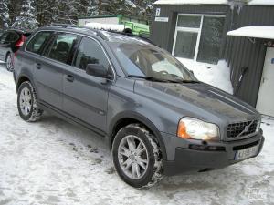 Grey Volvo XC90 2006 in Vilnius, with an engine capacity of 2.40 L and mileage of 255 thousand km for 5199 €, photo 3 on AUTOMOTO.COM.LV