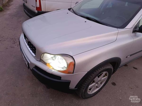 Pelēks Volvo XC90 2006 Viļņa, ar dzinēja tilpumu 2.40 L un nobraukumu 340 tūkst. km par 3600 €, foto 3 vietnē AUTOMOTO.COM.LV