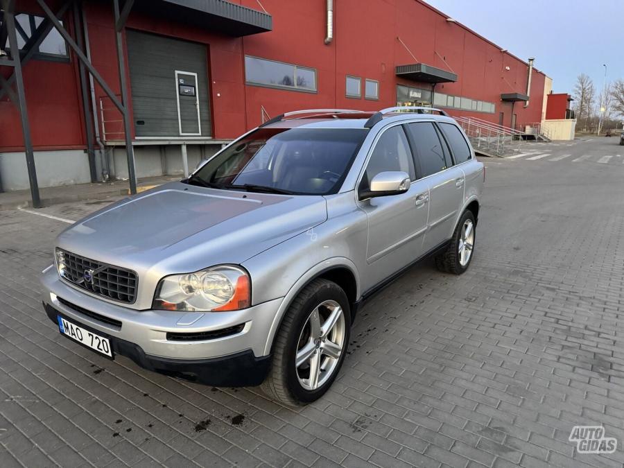 Grey Volvo XC90 2006 in Vilnius, with an engine capacity of 2.40 L and mileage of 316 thousand km for 5700 €, photo 3 on AUTOMOTO.COM.LV
