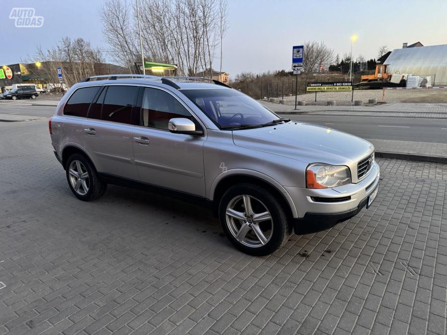Grey Volvo XC90 2006 in Vilnius, with an engine capacity of 2.40 L and mileage of 316 thousand km for 5700 €, photo 6 on AUTOMOTO.COM.LV