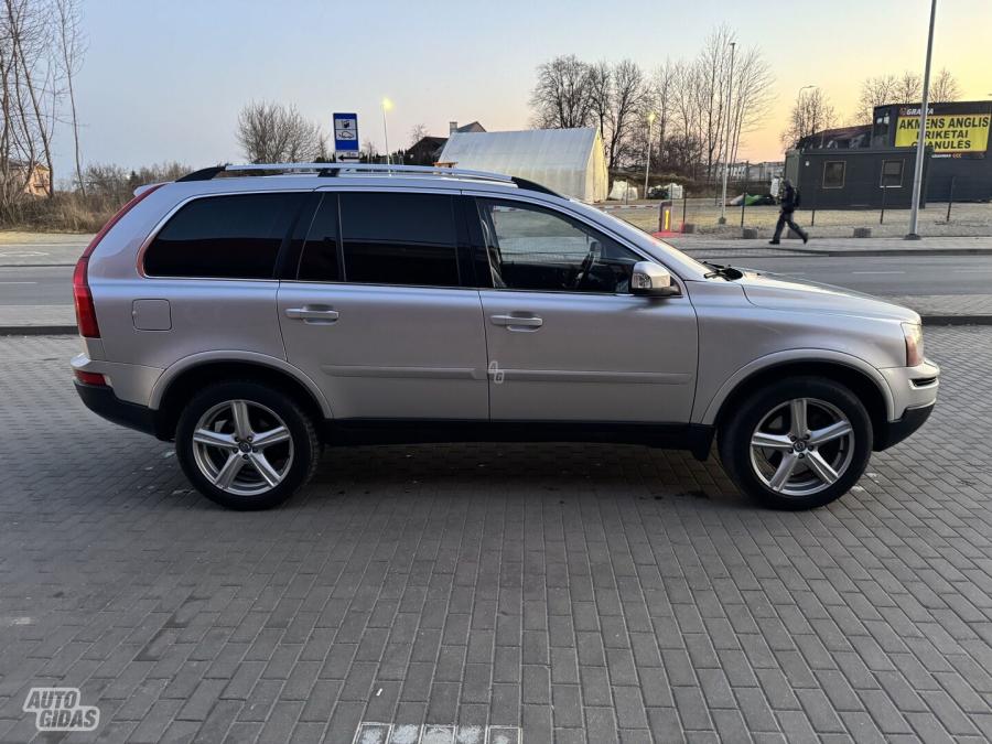 Grey Volvo XC90 2006 in Vilnius, with an engine capacity of 2.40 L and mileage of 316 thousand km for 5700 €, photo 7 on AUTOMOTO.COM.LV