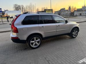 Grey Volvo XC90 2006 in Vilnius, with an engine capacity of 2.40 L and mileage of 316 thousand km for 5700 €, photo 8 on AUTOMOTO.COM.LV