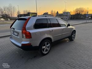 Grey Volvo XC90 2006 in Vilnius, with an engine capacity of 2.40 L and mileage of 316 thousand km for 5700 €, photo 9 on AUTOMOTO.COM.LV