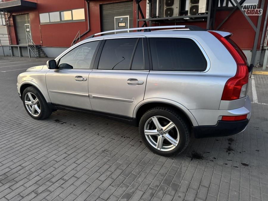 Grey Volvo XC90 2006 in Vilnius, with an engine capacity of 2.40 L and mileage of 316 thousand km for 5700 €, photo 11 on AUTOMOTO.COM.LV