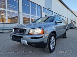 Pelēks Volvo XC90 2006 Tartu, ar dzinēja tilpumu 2.40 L un nobraukumu 240 tūkst. km par 6790 €, foto  vietnē AUTOMOTO.COM.LV