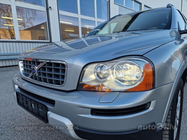 Grey Volvo XC90 2006 in Tartu, with an engine capacity of 2.40 L and mileage of 240 thousand km for 6790 €, photo 2 on AUTOMOTO.COM.LV