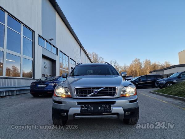 Grey Volvo XC90 2006 in Tartu, with an engine capacity of 2.40 L and mileage of 240 thousand km for 6790 €, photo 3 on AUTOMOTO.COM.LV