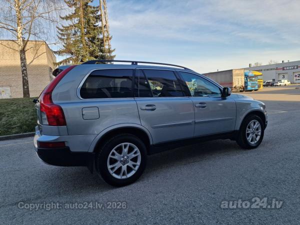 Grey Volvo XC90 2006 in Tartu, with an engine capacity of 2.40 L and mileage of 240 thousand km for 6790 €, photo 9 on AUTOMOTO.COM.LV
