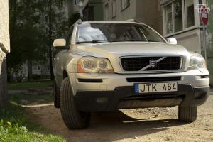 Серый Вольво ХС90 2006 в Каунас, объемом двигателя 2.40 л и пробегом 406 тыс. км за 3000 €, фото  на AUTOMOTO.COM.LV