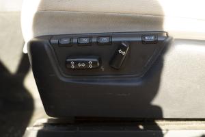 Pelēks Volvo XC90 2006 Kauņa, ar dzinēja tilpumu 2.40 L un nobraukumu 406 tūkst. km par 3000 €, foto 9 vietnē AUTOMOTO.COM.LV